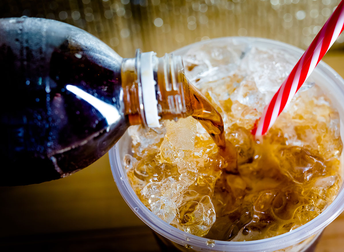 12 Best Diet Sodas on Grocery Shelves, According to Dietitians