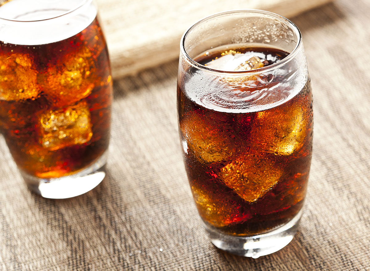 7 Effects of Drinking Diet Soda Every Day