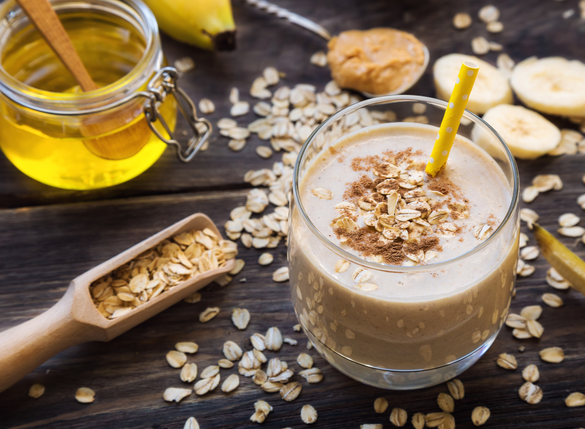 Can Eating Oatmeal Help You Lose Weight? A Dietitian Explains