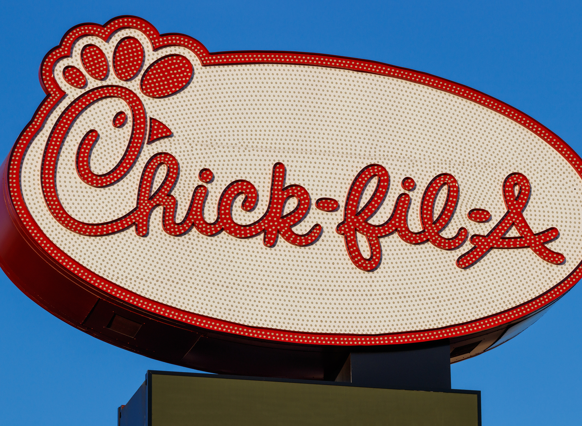 Chick-Fil-A - Restaurant Menu Reviews | Eat This, Not That!