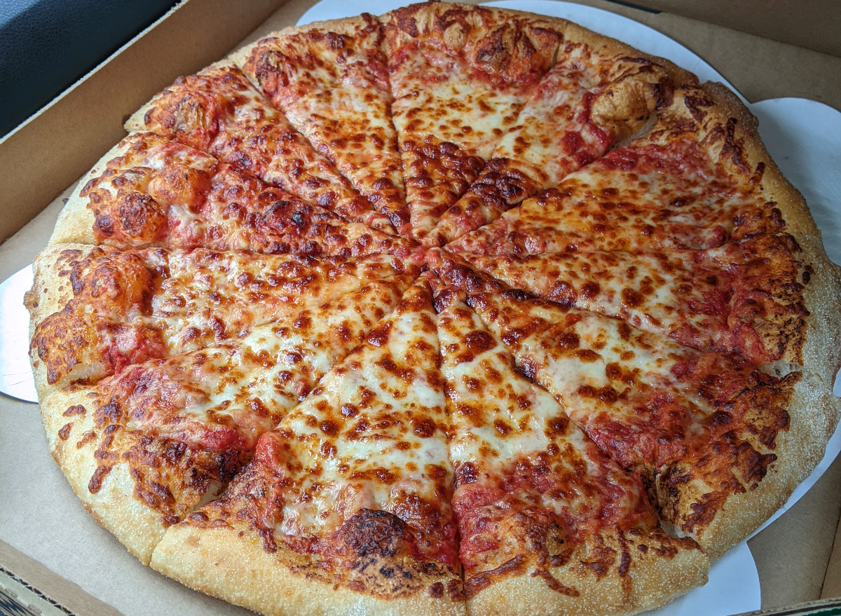 The Best-Tasting Chain Cheese Pizza — Eat This Not That