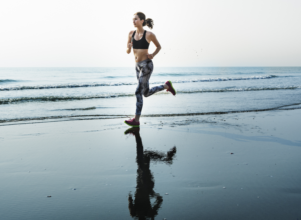 The Most Effective Beach Exercises To Build Muscle Fast, Trainer Says ...
