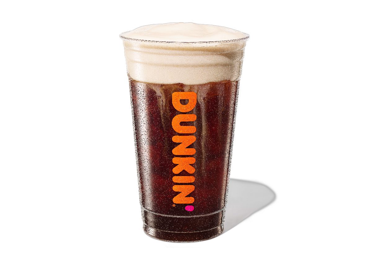 9 Best Low-Sugar Dunkin’ Drinks to Lose Belly Overhang