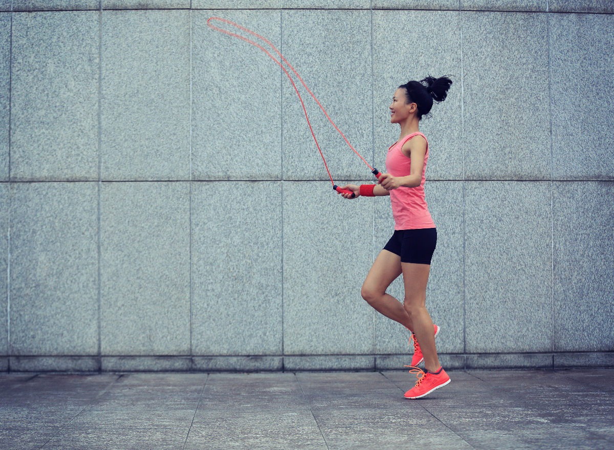 How to Lose Weight with a Jump Rope