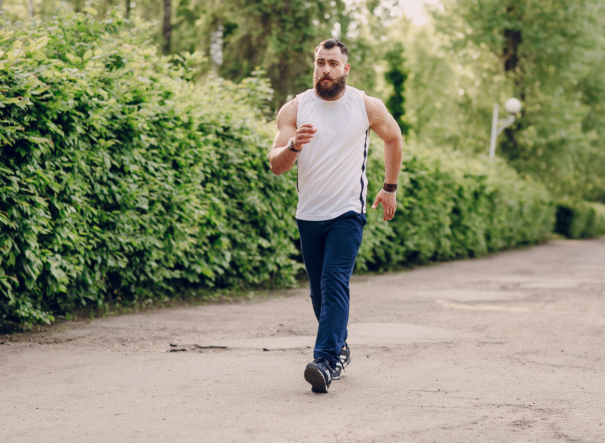 5 Walking Habits That Change Your Body Shape Fast