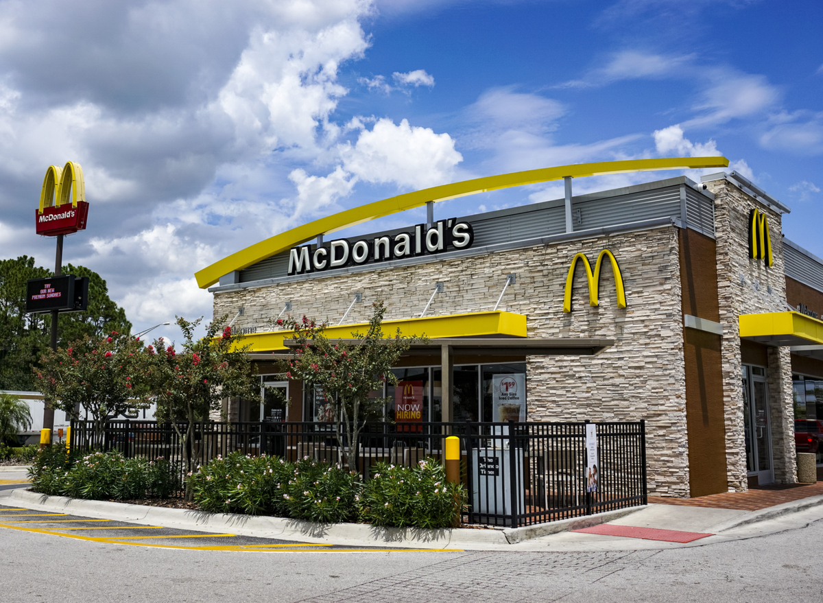 9 Fast-Food Chains With Questionable Ingredients — Eat This Not That