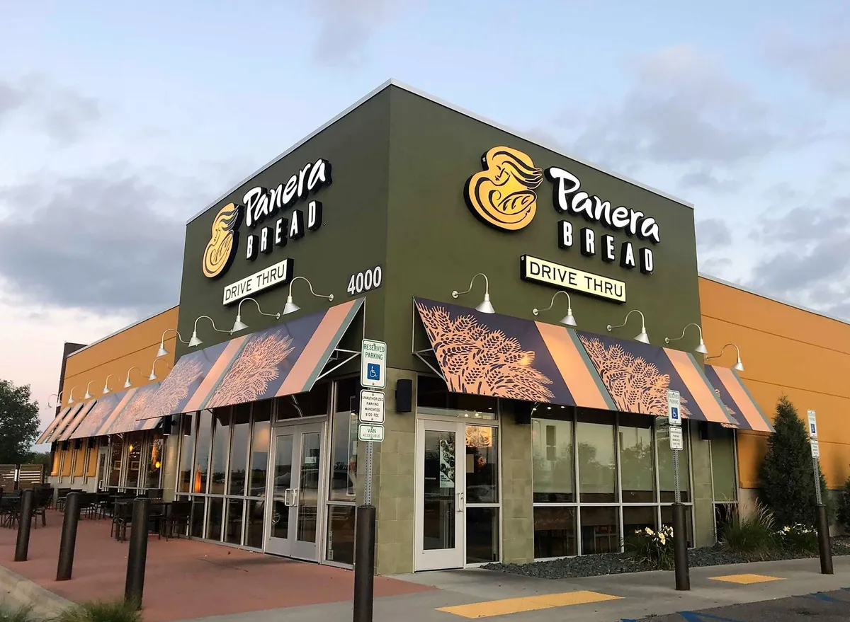 The 7 Healthiest Fast-Food Restaurants, According to Dietitians