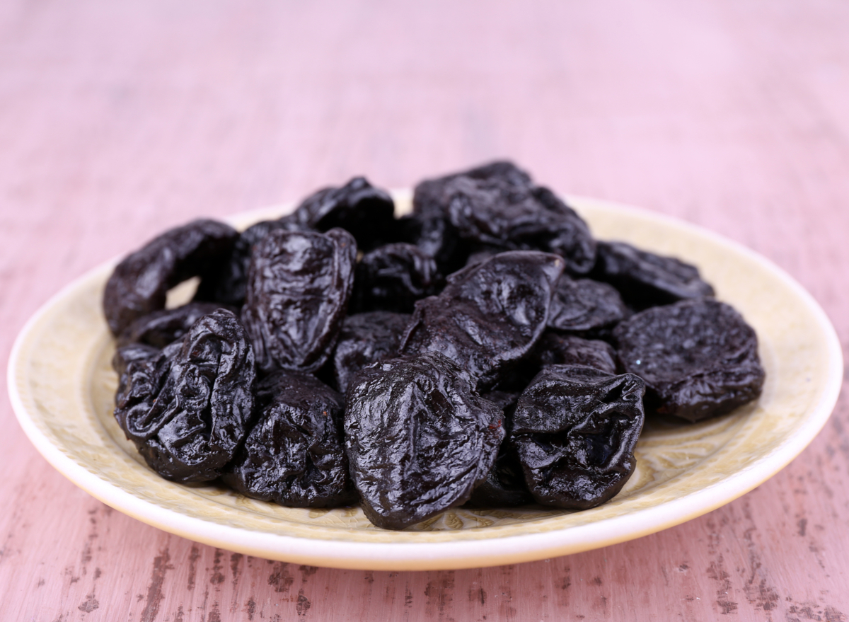 12 Best Natural Laxatives That Cure Constipation— Eat This Not That
