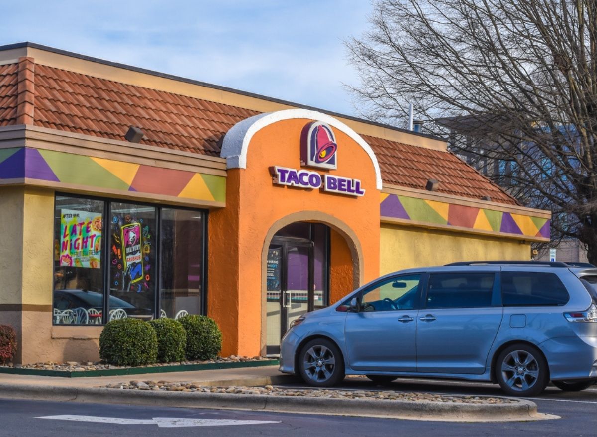 8 Bizarre Rules Taco Bell Employees Have to Follow — Eat This Not That