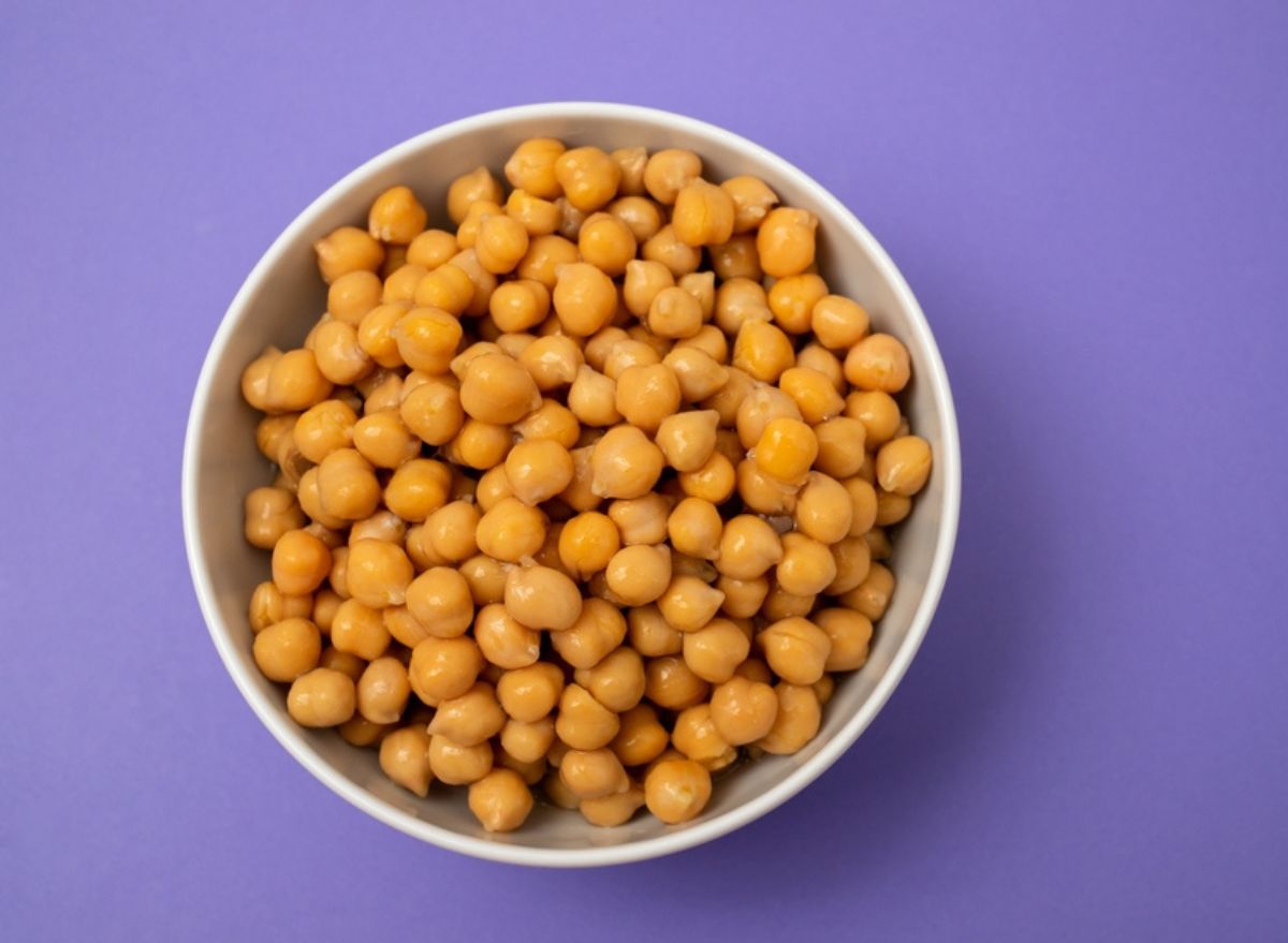 5 Ways Eating Chickpeas Can Help You Lose Weight, Say Dietitians — Eat ...