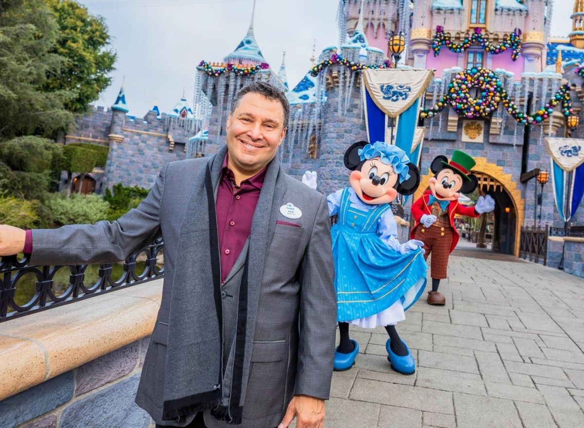 7 Strict Rules Disney Food Workers Have to Follow — Eat This Not That