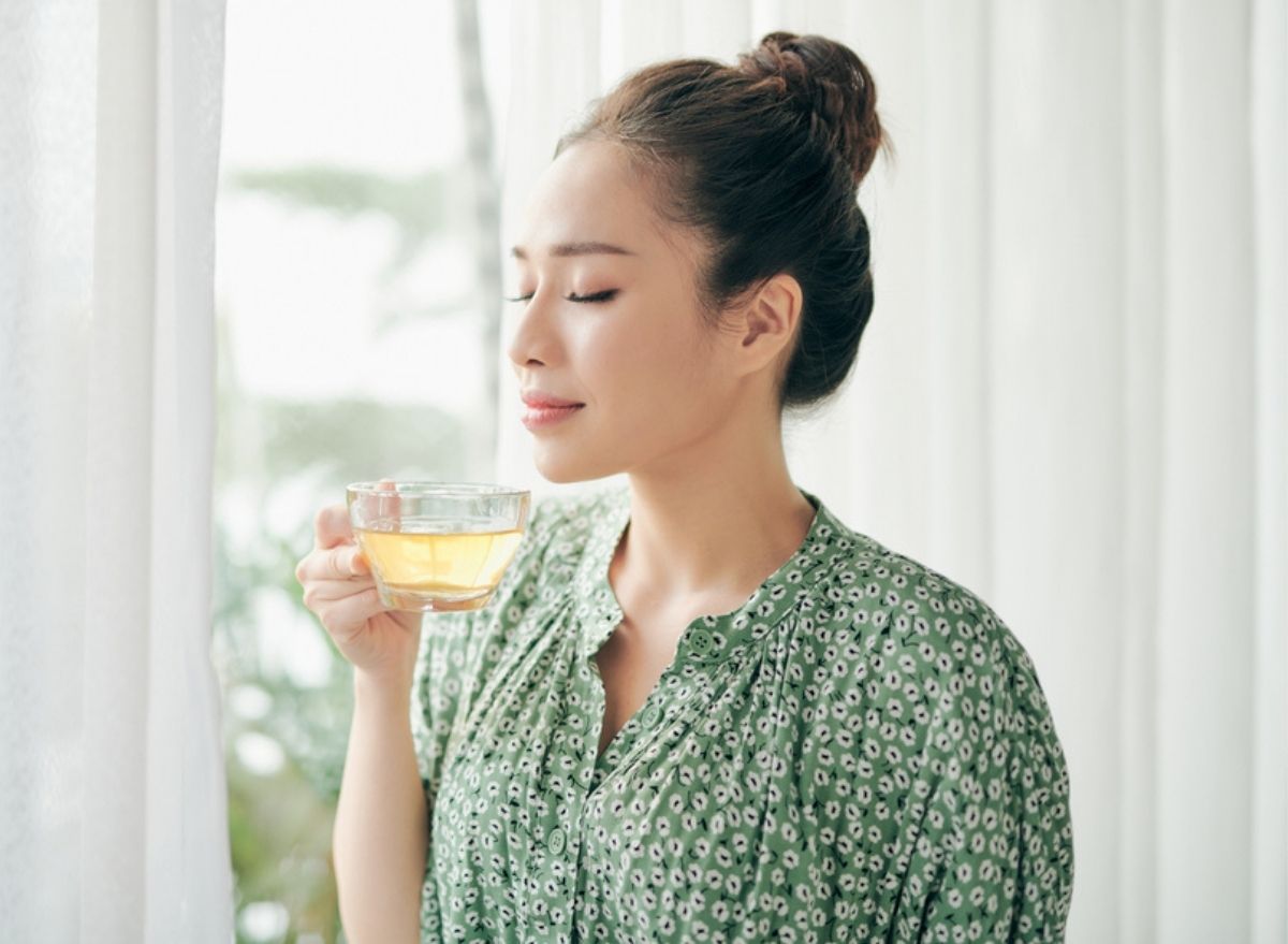 10 Science-Backed Benefits of Green Tea — Eat This Not That