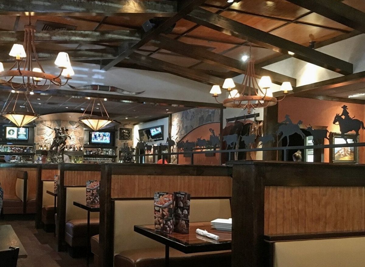 9 Secrets You Should Know About LongHorn Steakhouse — Eat This Not That