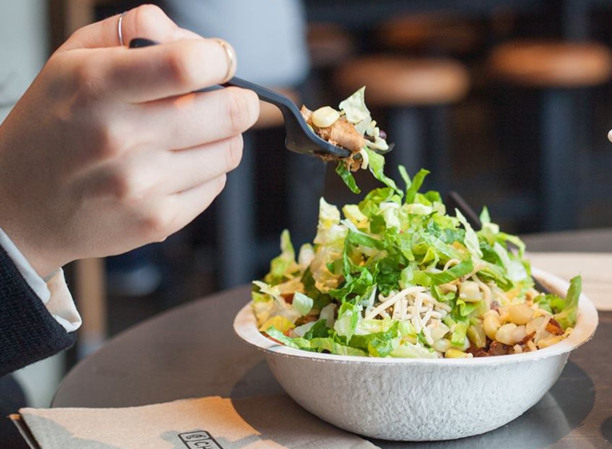 8 Healthiest Chipotle Orders, According to Dietitians