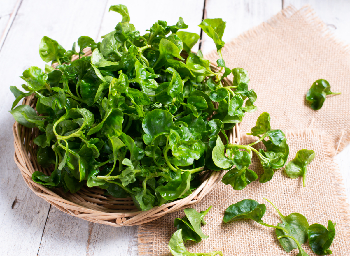 7 Benefits of Watercress, the 'World's Healthiest Vegetable'