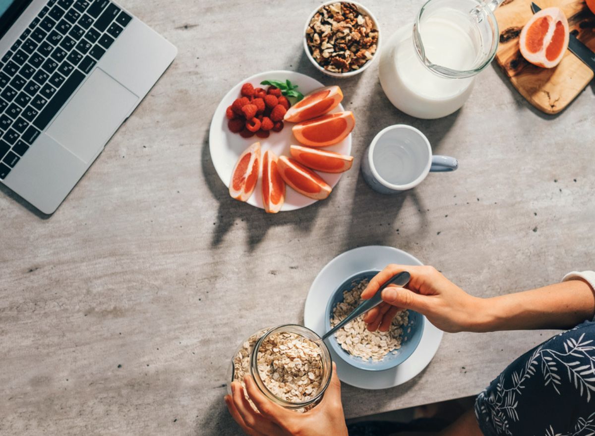 7 Surprising Benefits of Eating Grapefruit, According to Dietitians