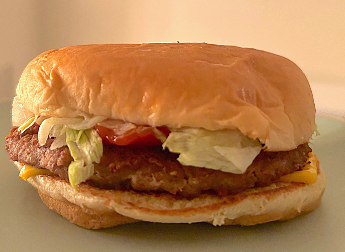 11 Fast-Food Cheeseburgers, Tasted & Ranked