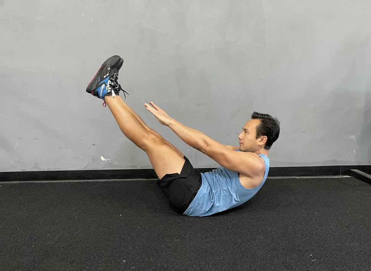 Lose 10 Pounds at 40 With This Bodyweight Workout, Trainer Says — Eat ...