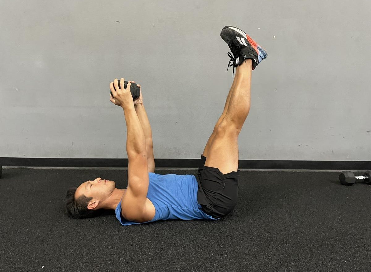 Shrink Love Handles for Good With This 4-Minute Free Weight Routine ...