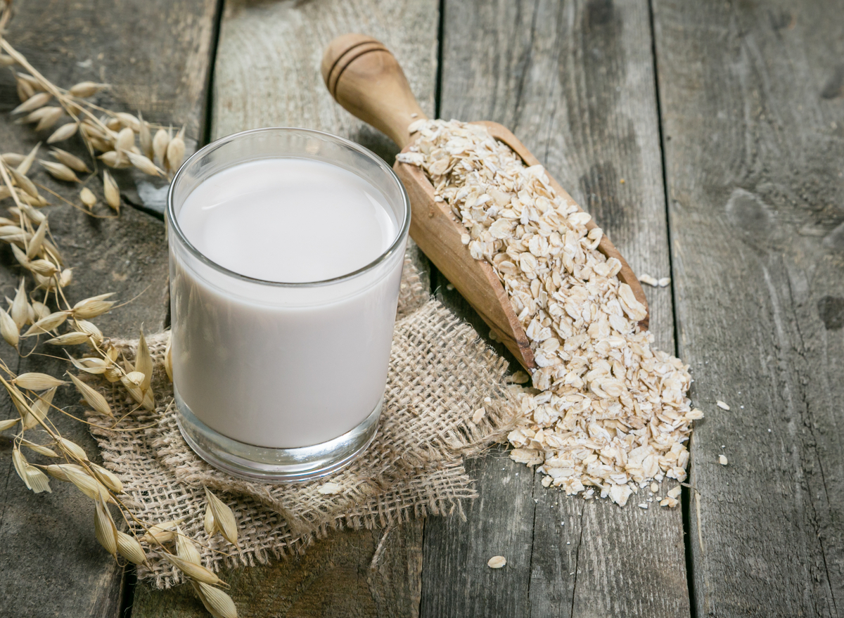 Is Oat Milk Good For You? 8 Effects of Drinking It