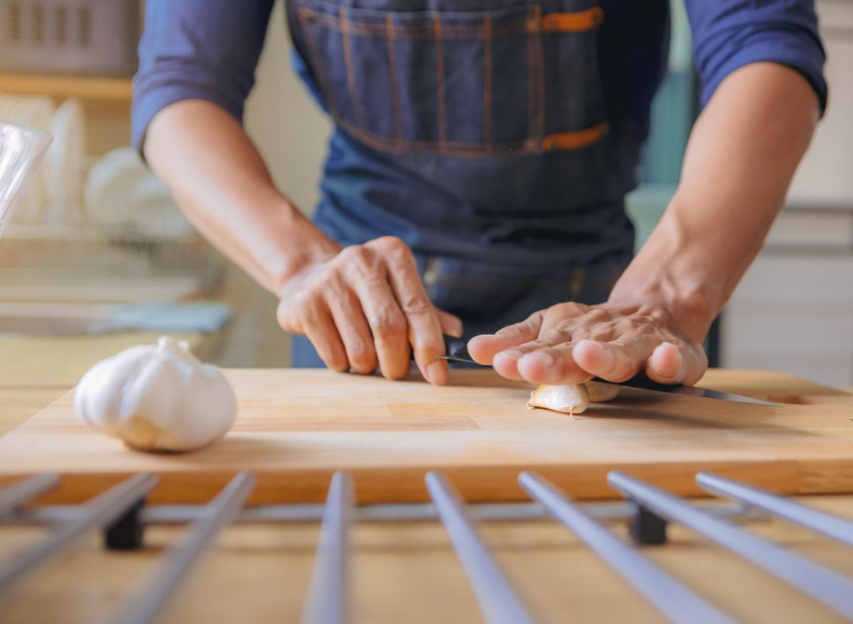 How To Peel Garlic Easily, According to a Professional Chef
