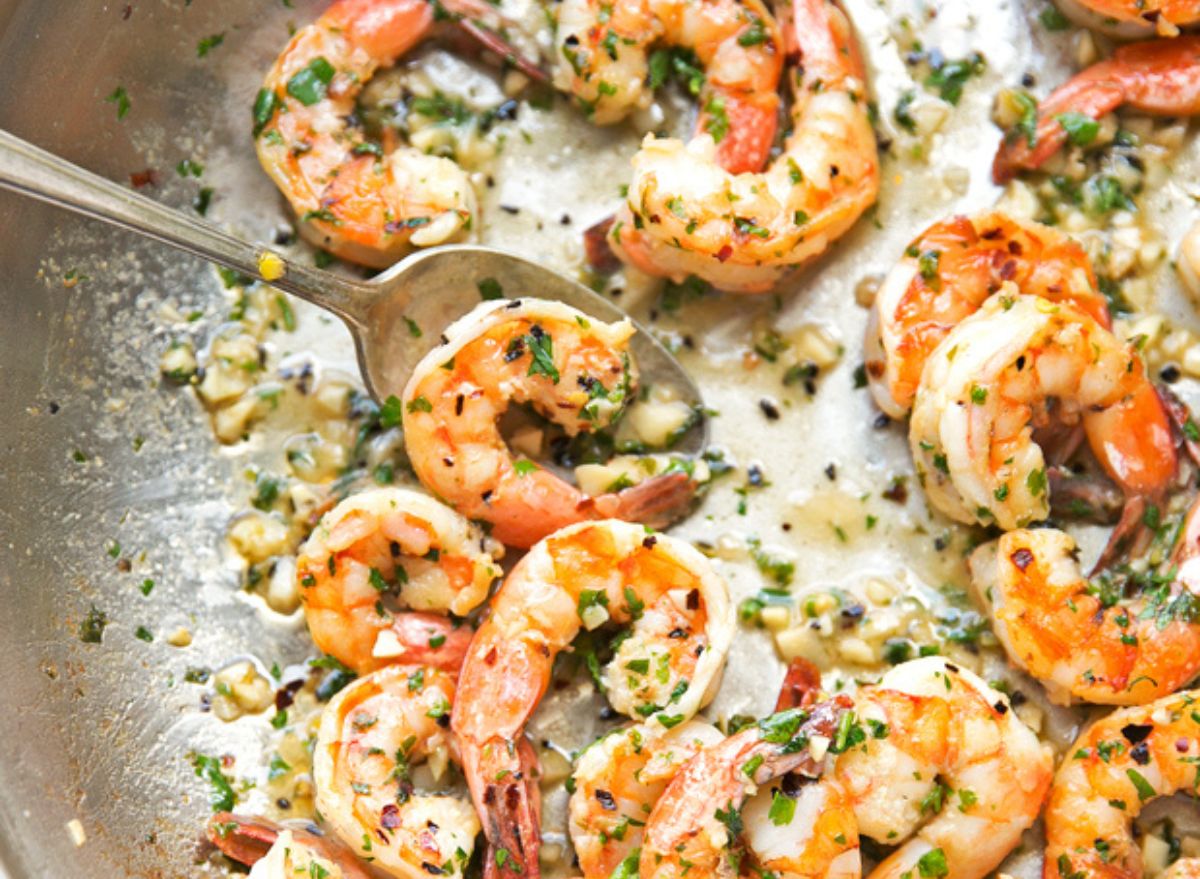 20 Healthy Shrimp Recipes That Take 15 Minutes (or Less!)