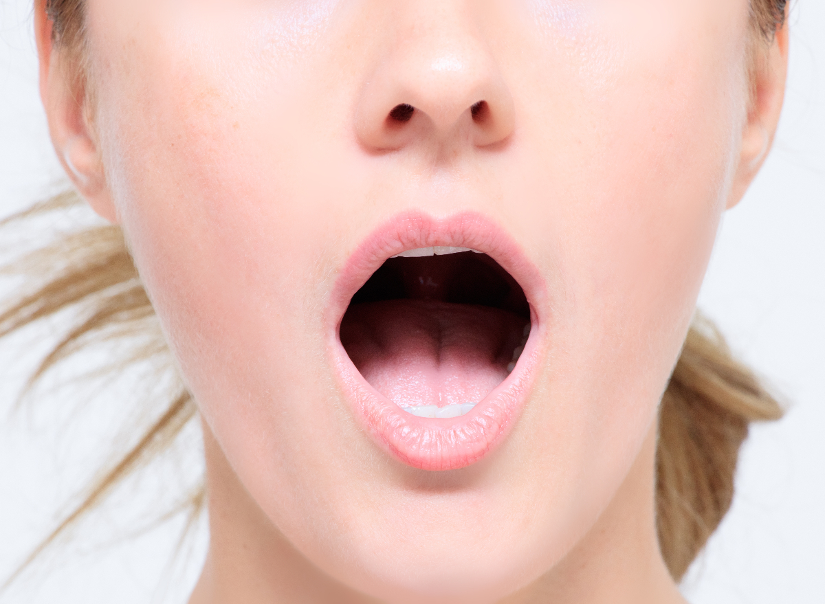 Easy Face Jowl Exercises To Tighten Up Saggy Skin, Fitness Experts Say ...