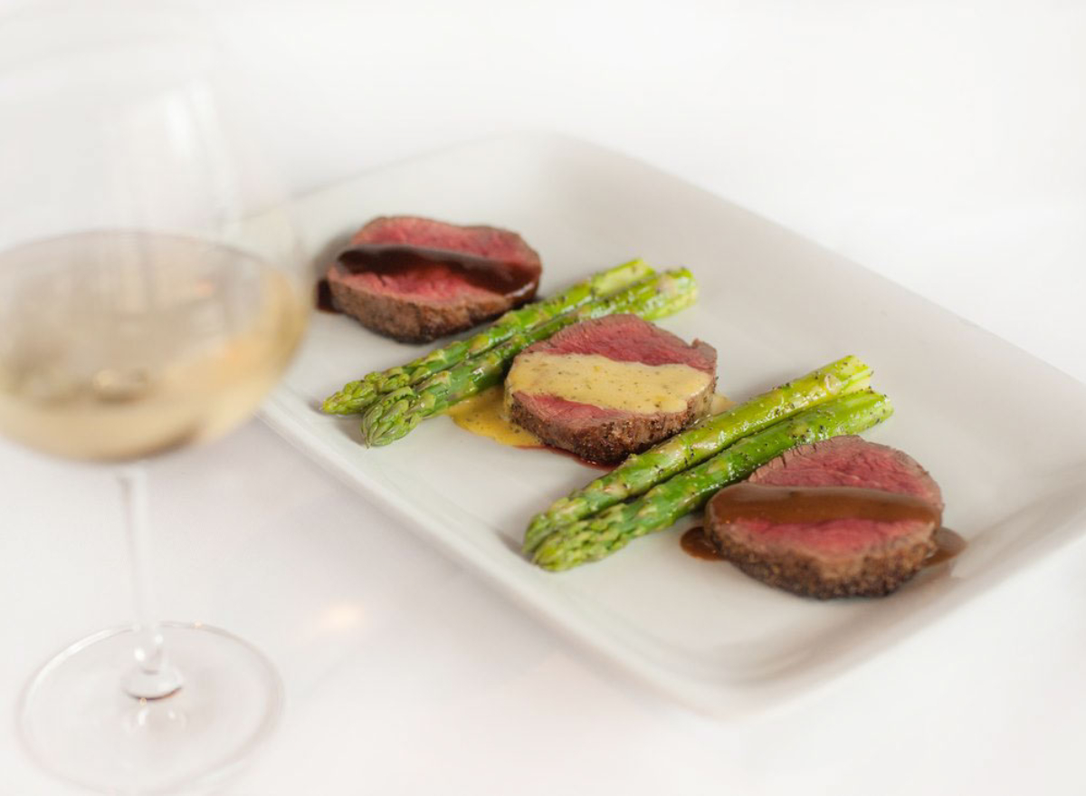 8 Classic Orders You Have To Try at a Steakhouse, According to Chefs ...