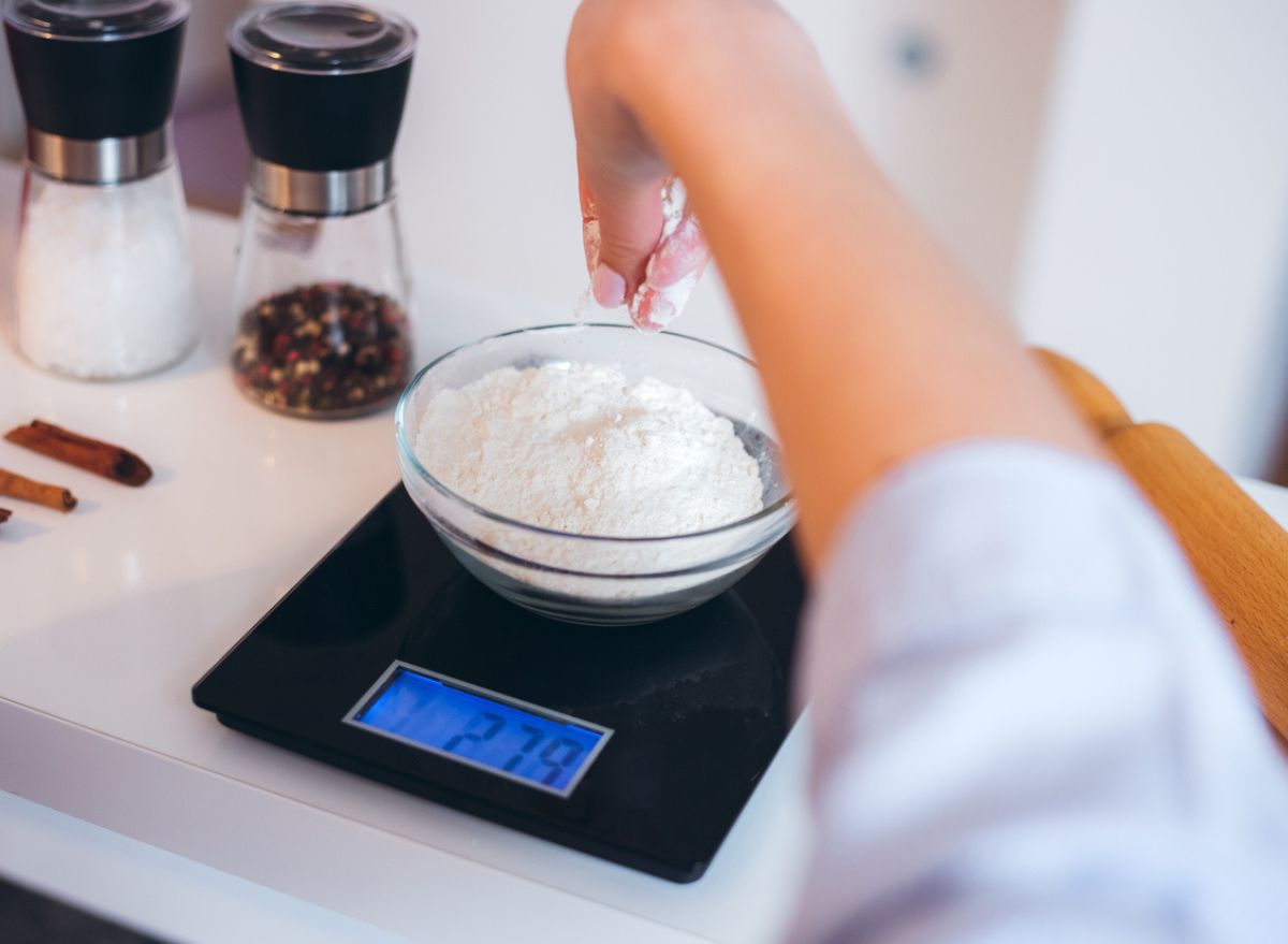 6 Dangerous Side Effects of Eating Bleached Flour, Says Science — Eat ...
