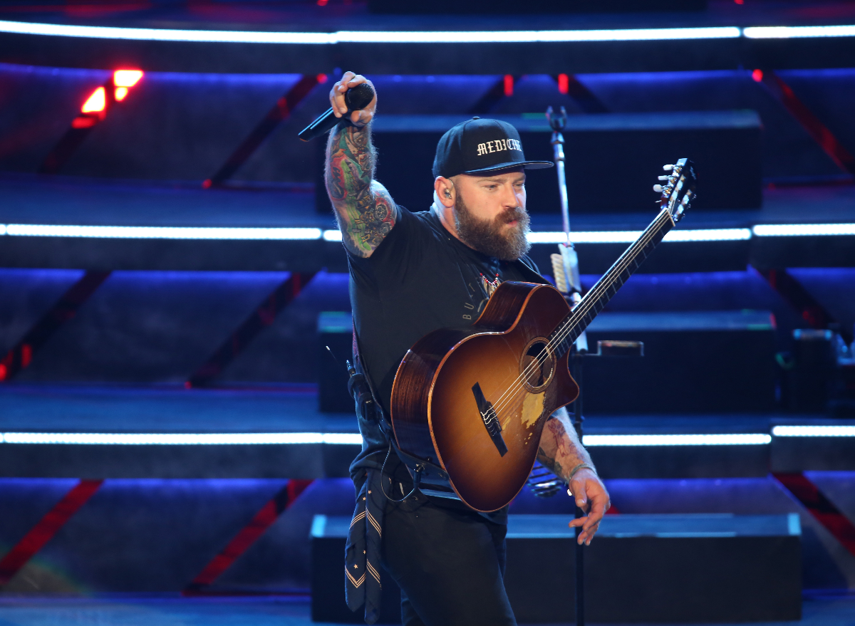 Zac Brown, 44, Has the Most Impressive On-tour Workout Habits — Eat ...