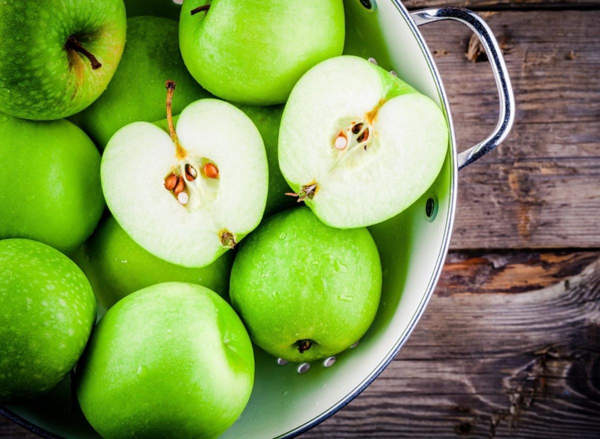 The 10 Healthiest High-Fiber Fruits, According to Dietitians