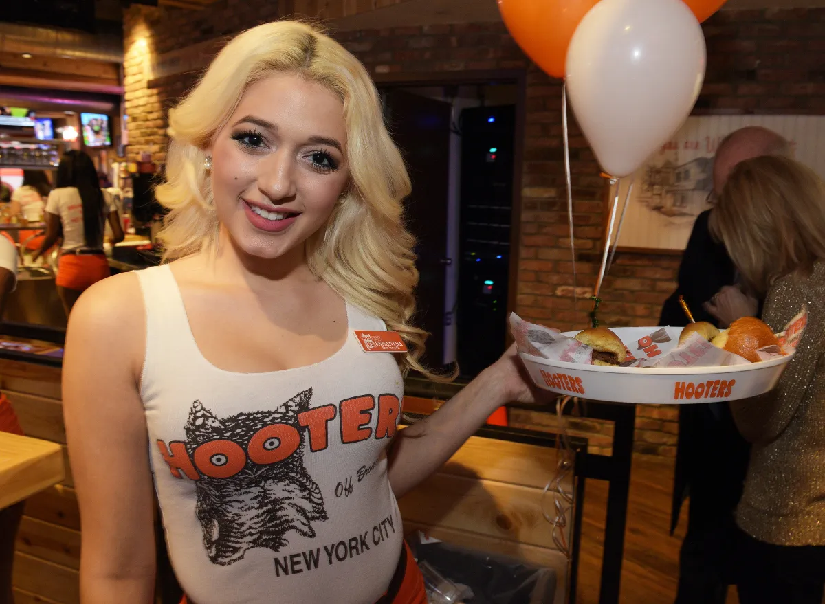 8 Strict Rules That Have Gotten Hooters Girls Fired — Eat This Not That