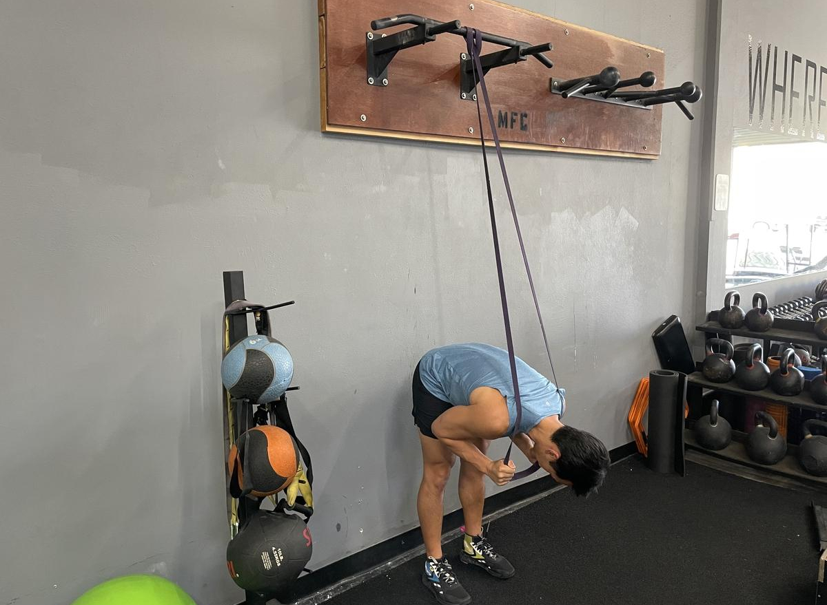 10 Resistance Band Exercises for Belly Fat