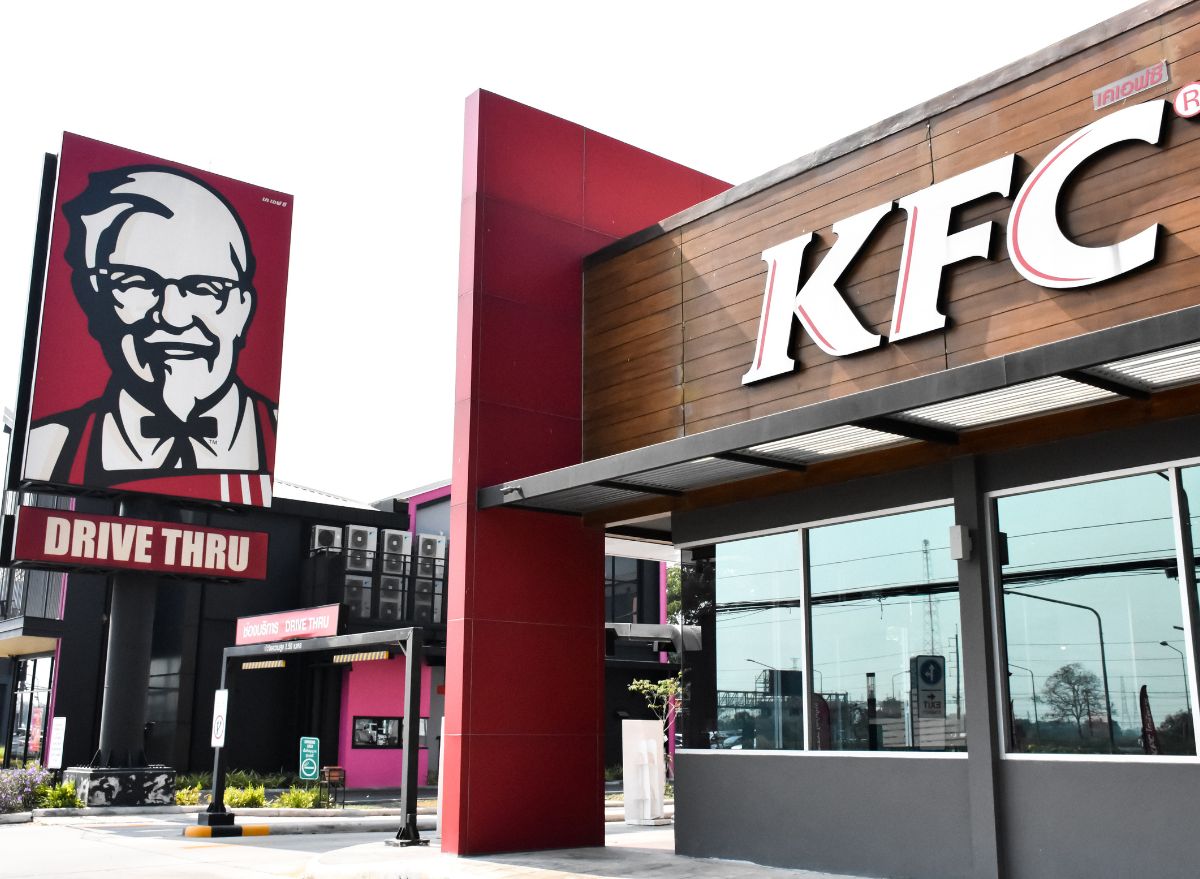 The #1 Healthiest KFC Meal To Order—Eat This, Not That