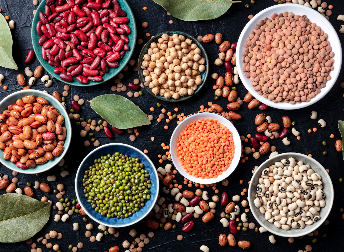 12 Best Foods to Eat on The Mediterranean Diet