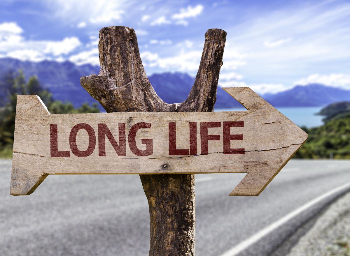 Secrets To Live to 100 According to a Centenarian