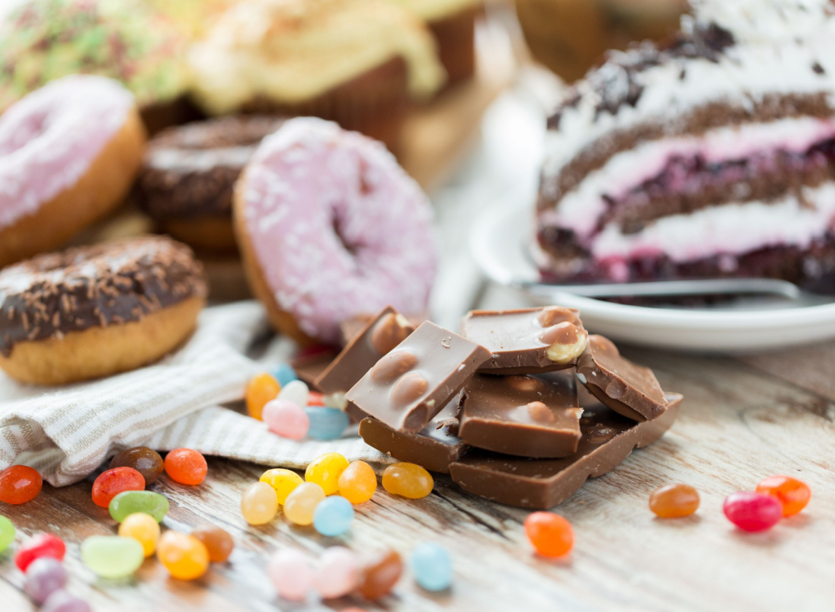 7 Warning Signs You’re Eating Too Much Sugar