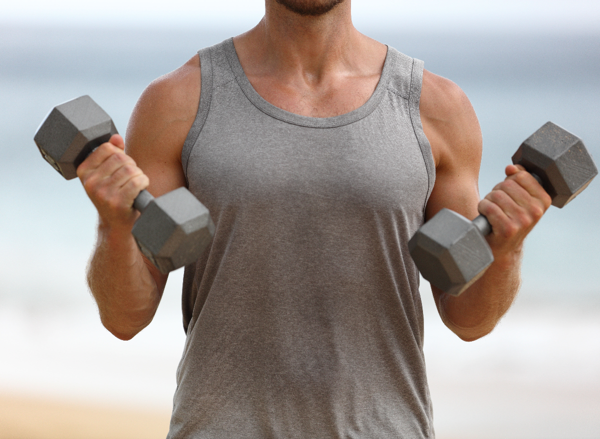 The 5-Minute Standing Arm Workout for Toned Biceps