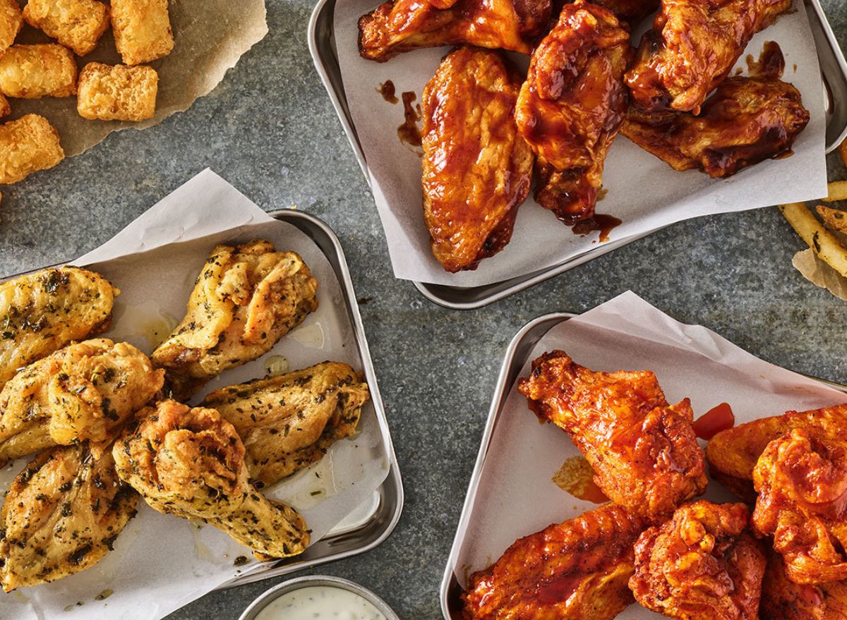 7 Fast-Food Chains That Serve the Best Chicken Wings