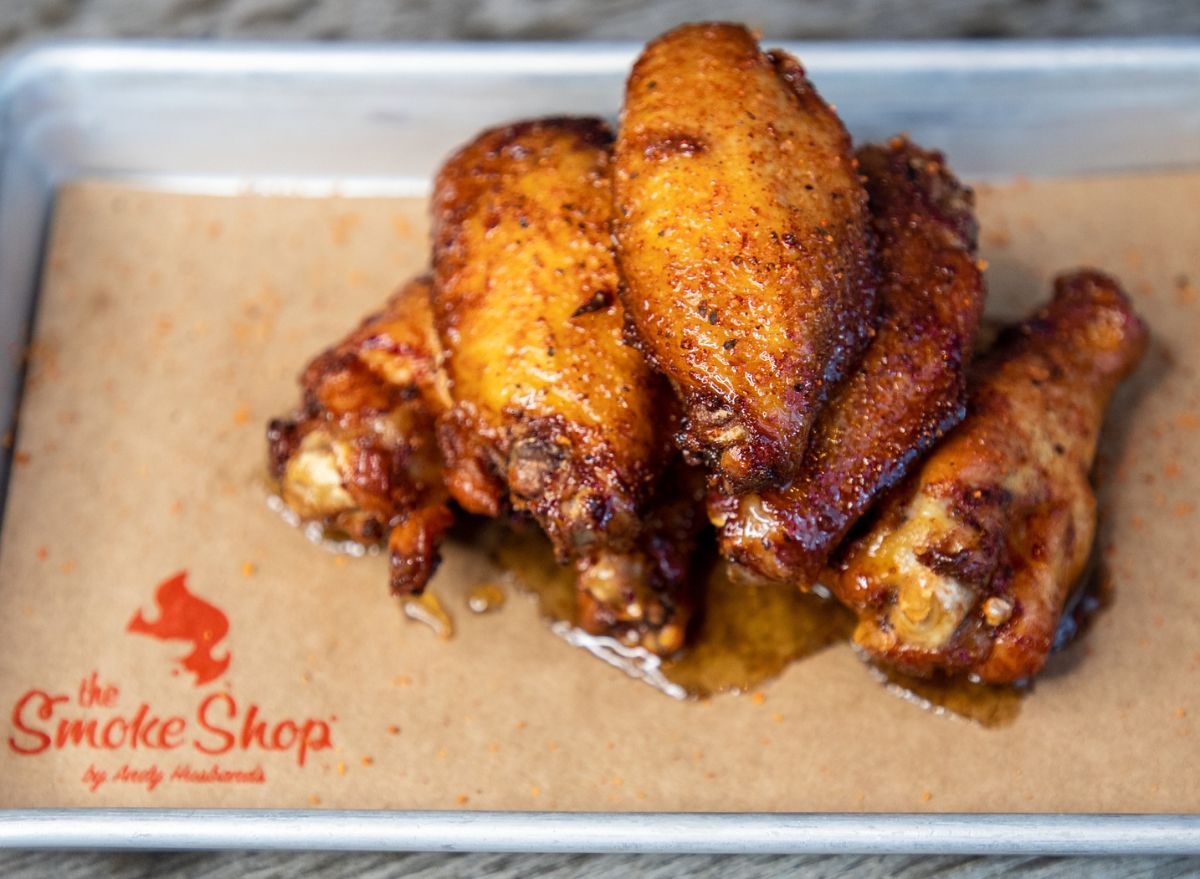 The One Chicken Wing Chain That Chefs Actually Rave About