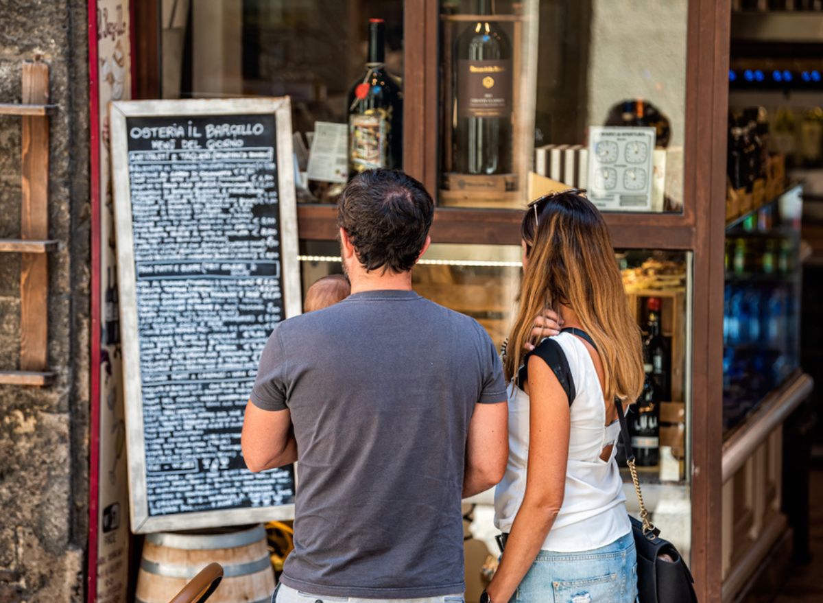 7 Warning Signs to Skip the Special at a Restaurant