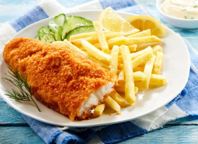 10 Restaurant Chains That Serve the Best Fried Fish