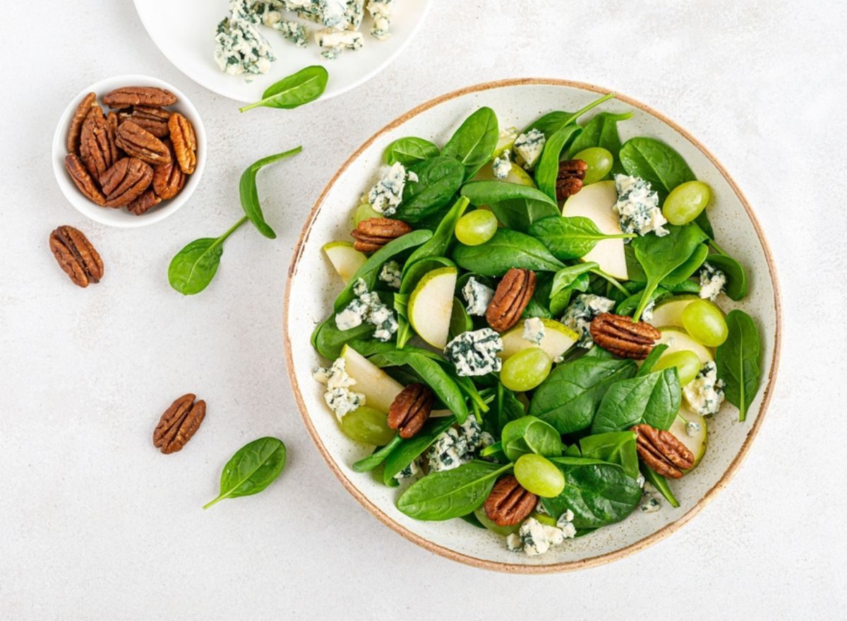 Green Mediterranean Diet May Help With Visceral Fat, Says Study
