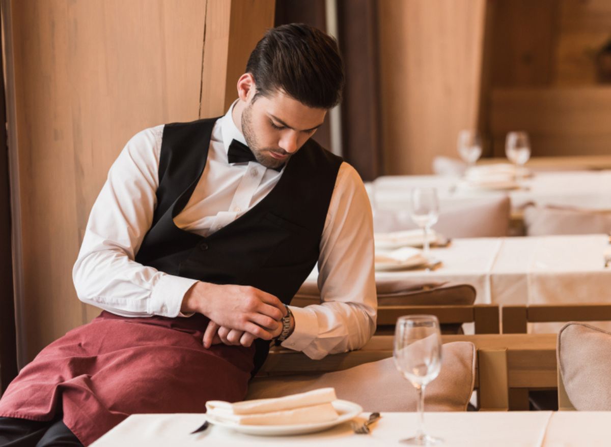 8 Worst Restaurant Customer Behaviors That Servers Can't Stand