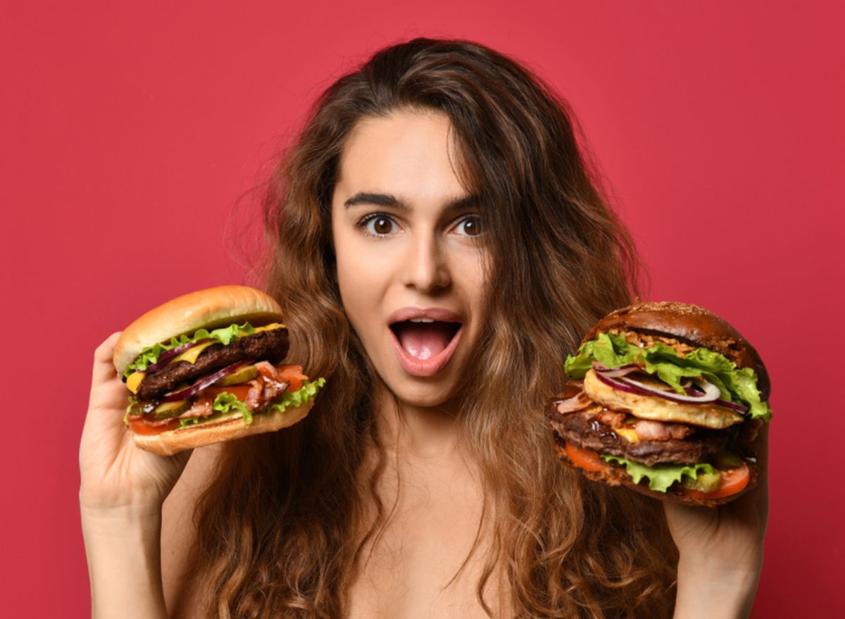 9 Burger Orders That Chefs Dislike