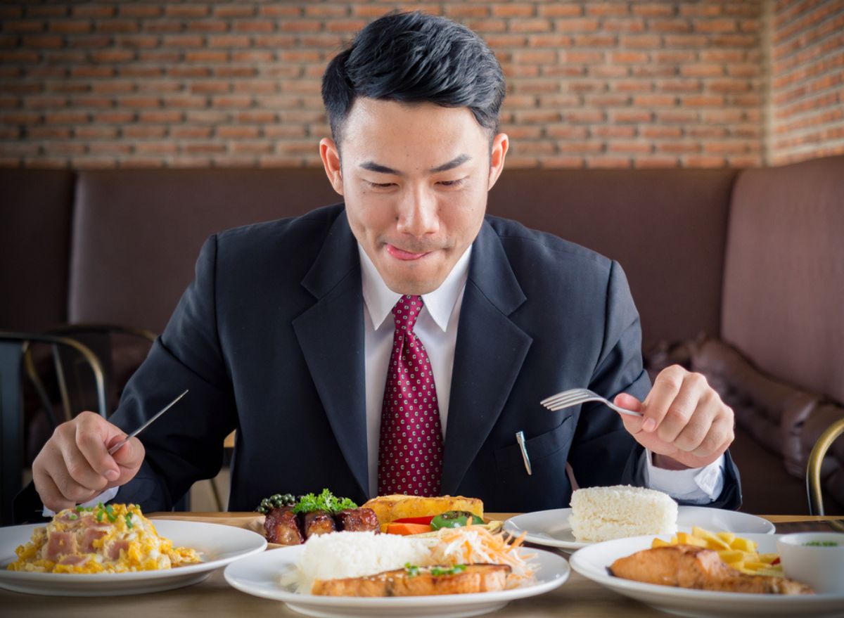 7 Best Eating Habits to Help Lower Blood Pressure, Say Dietitians