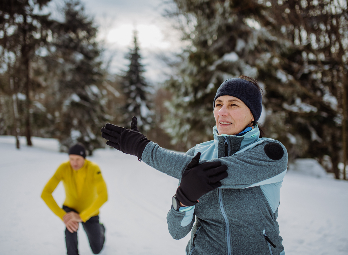 5 Best Stretches To Do After Skiing To Soothe Sore Muscles