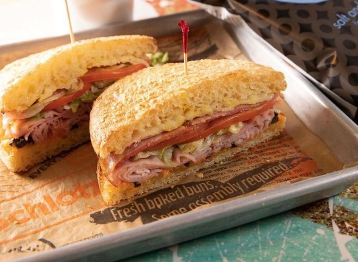 8 Fast-Food Chains With Fresh Baked Sandwich Rolls