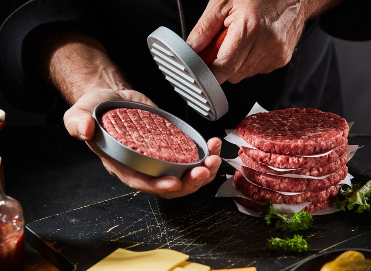 11 Chefs' Secrets for the Best Restaurant-Quality Burgers
