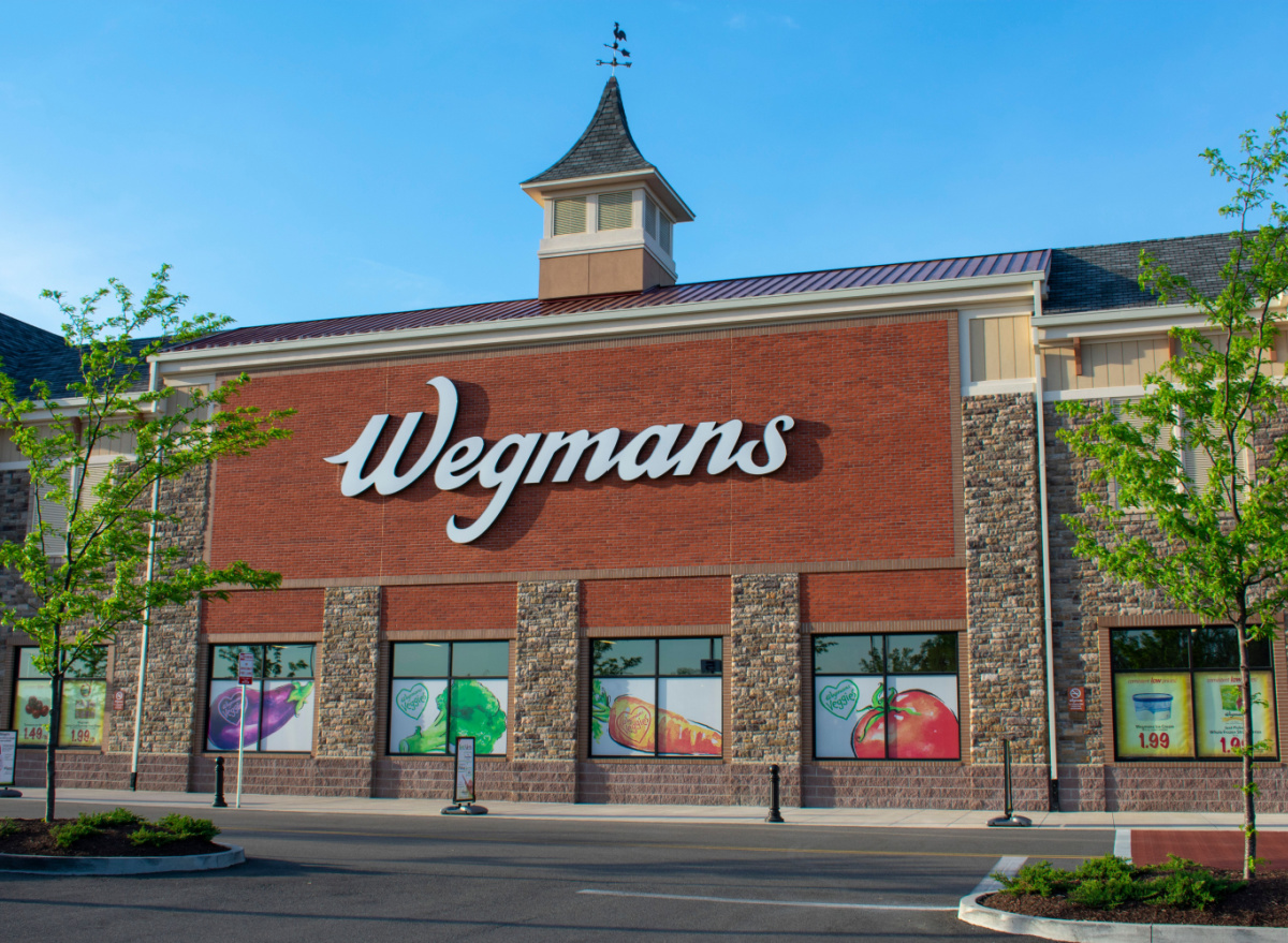 8 Grocery Chains with the Best Seafood Departments in America